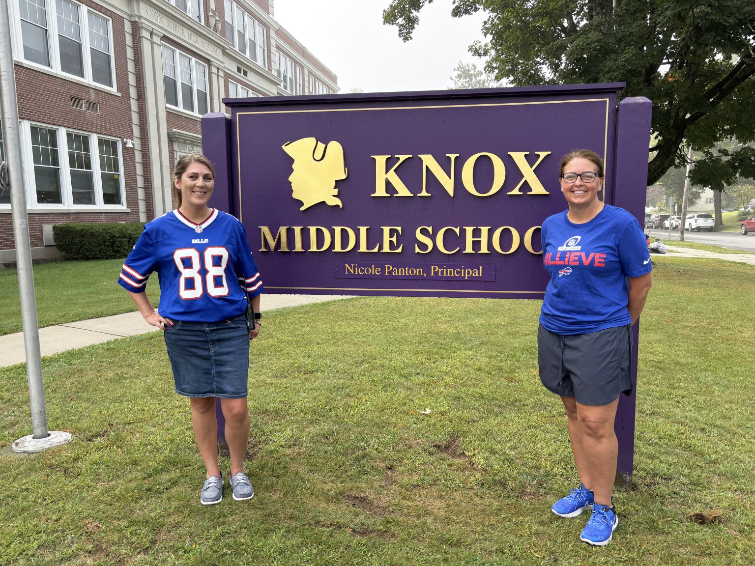 Buffalo Bills' Dawson Knox sends personalized message to Knox Middle School students - Greater ...